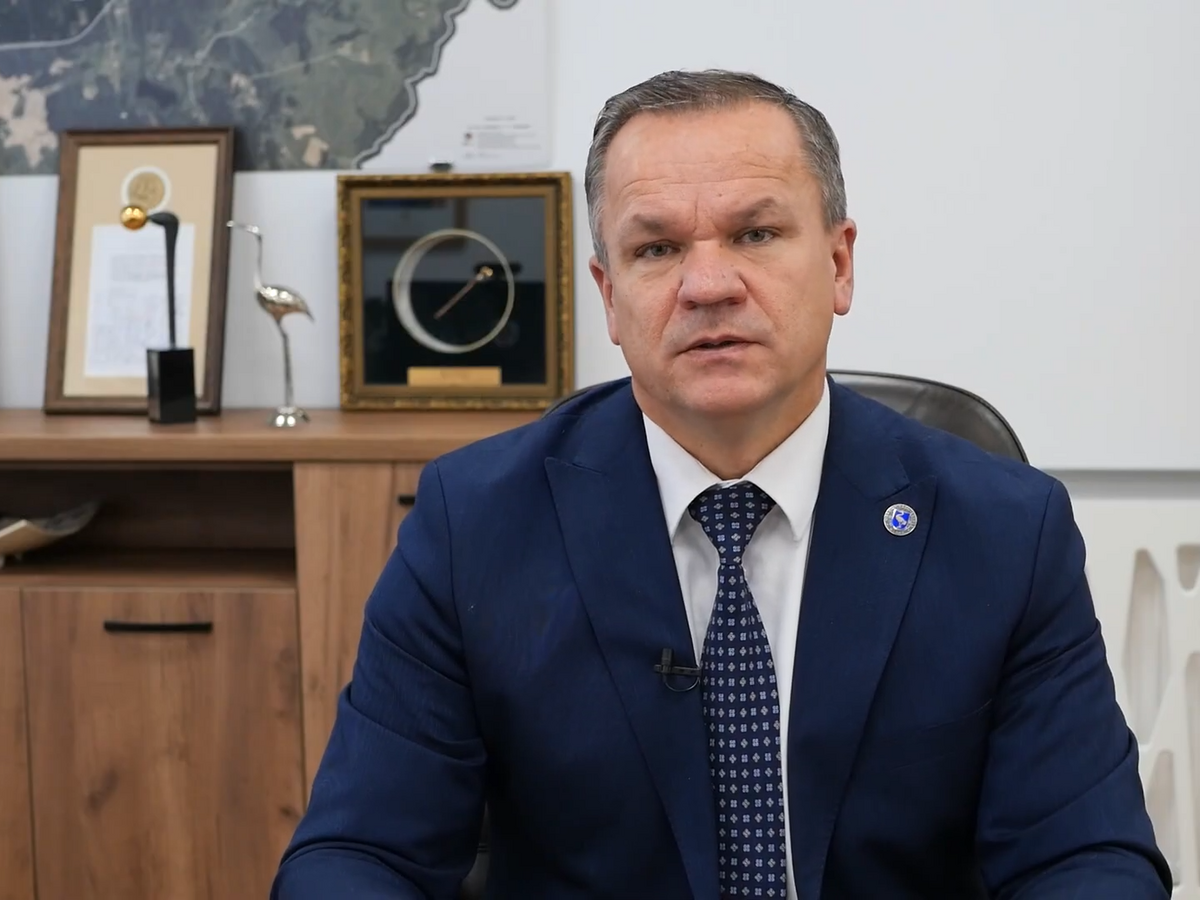 Meras Erlandas Galaguz atsako į visaginiečių klausimus | Visagino ...